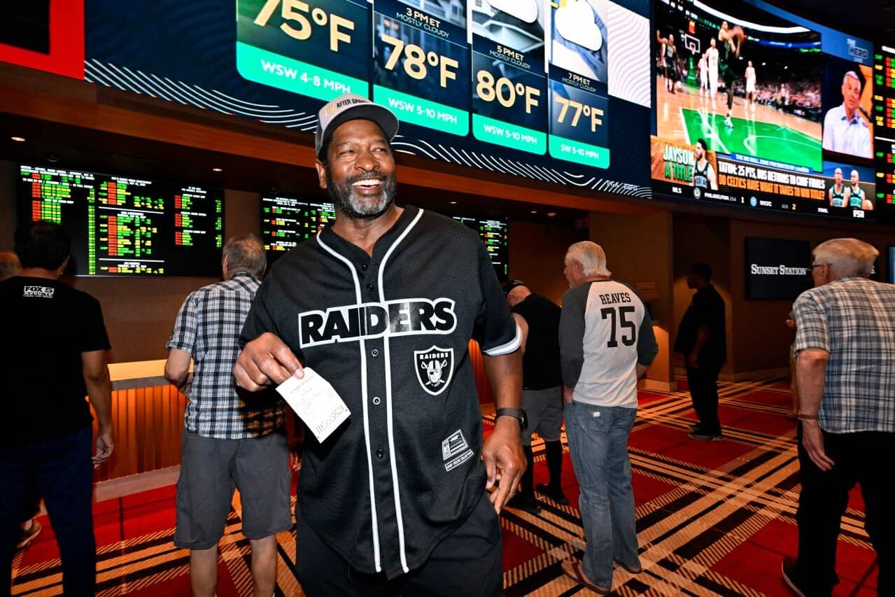 Sunset Station Unveiled All-New State-of-the-Art STN Sportsbook Today ...